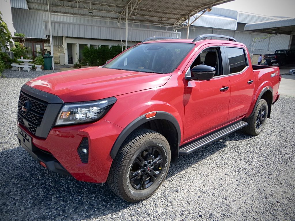 (RHD) NISSAN NAVARA PRO 4X 4WD - RED - pap prosperity co.,ltd