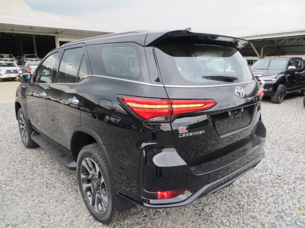 (RHD) TOYOTA FORTUNER LEGENDER 2.4V 4WD AUTO - BLACK - pap prosperity ...