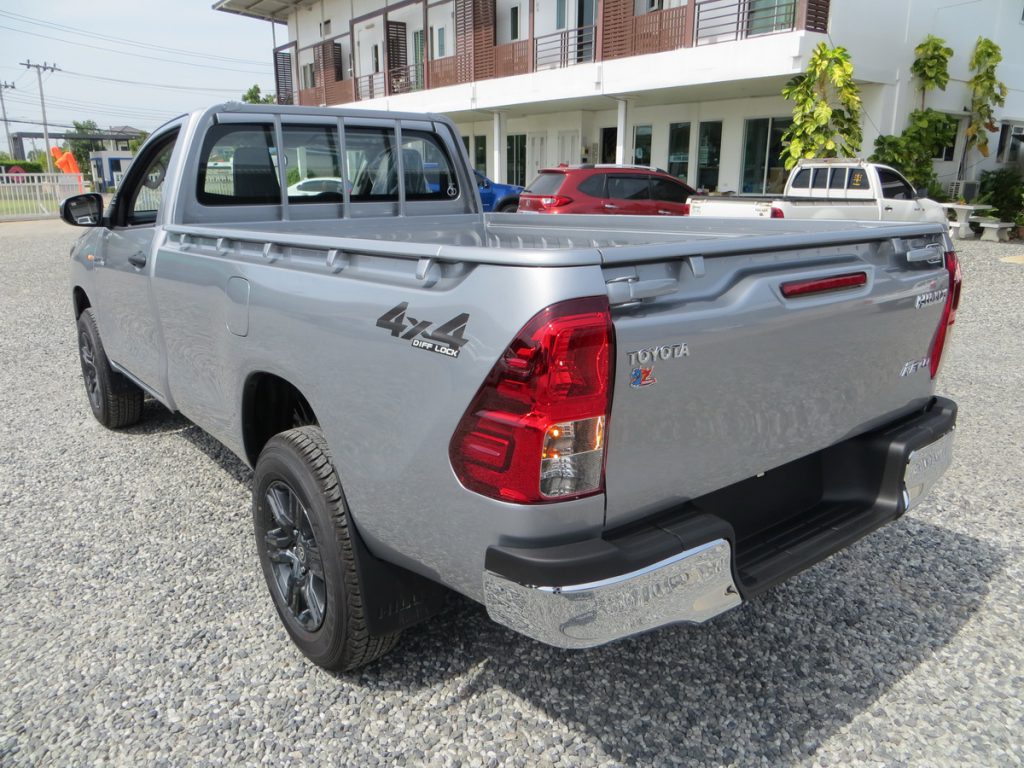 (RHD) TOYOTA REVO SINGLE CAB 2.8ENTRY 4x4 MANUAL WITH ACCESSORIES ...