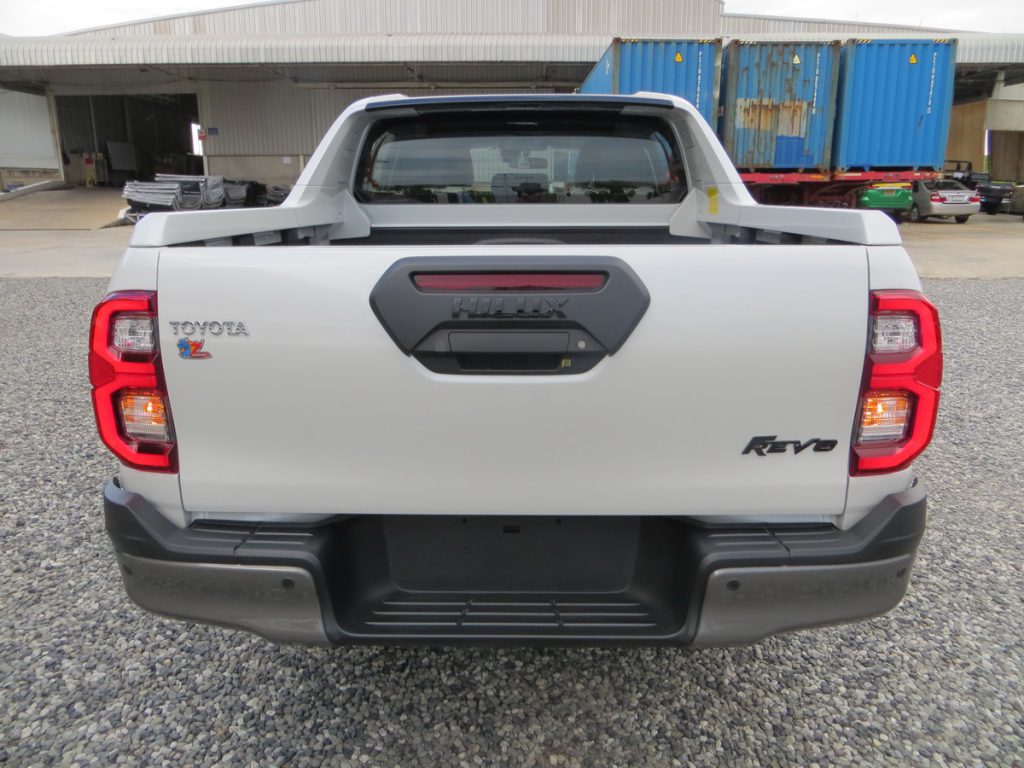 (RHD) TOYOTA ROCCO DOUBLE CAB 2.8 4x4 AUTO (60TH ANNIVERSARY) - WHITE ...